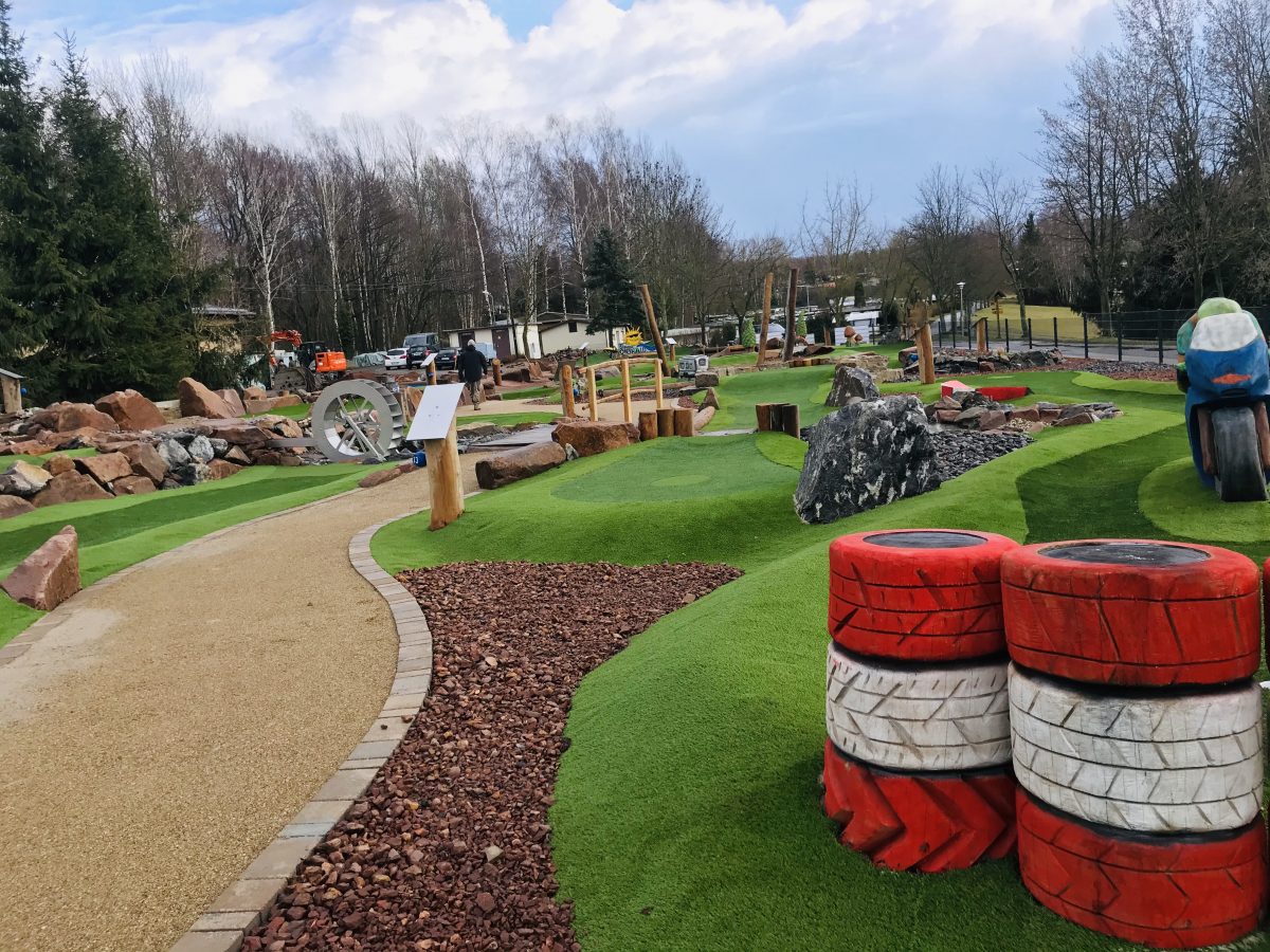 Abenteuer Minigolf am See (Stausee Oberwald/Callenberg) | ABENTEUER ...